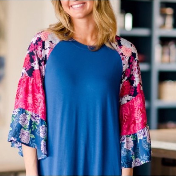 The Pioneer Woman | Tops | Nwot Pioneer Woman Small Ruffle Trim Flowy ...